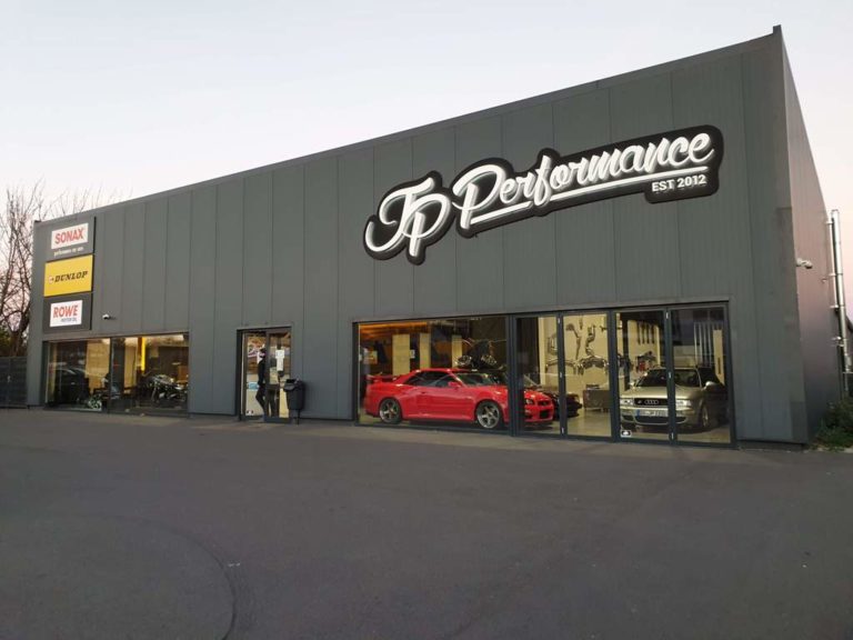 JP Performance eröffnet bald neues Gebäude - Spoileralarm in Dortmund!